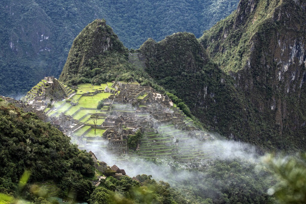 Machu Picchu: The Ultimate Guide to Visiting Peru’s Lost City of the ...